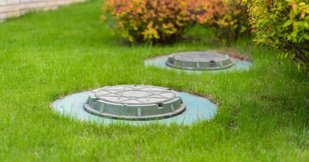 Cesspool vs Septic: Key Differences Explained - craftingwithconcrete.com