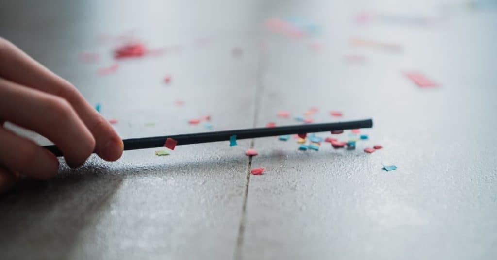 how to get rid of static cling on clothes - craftingwithconcrete.com