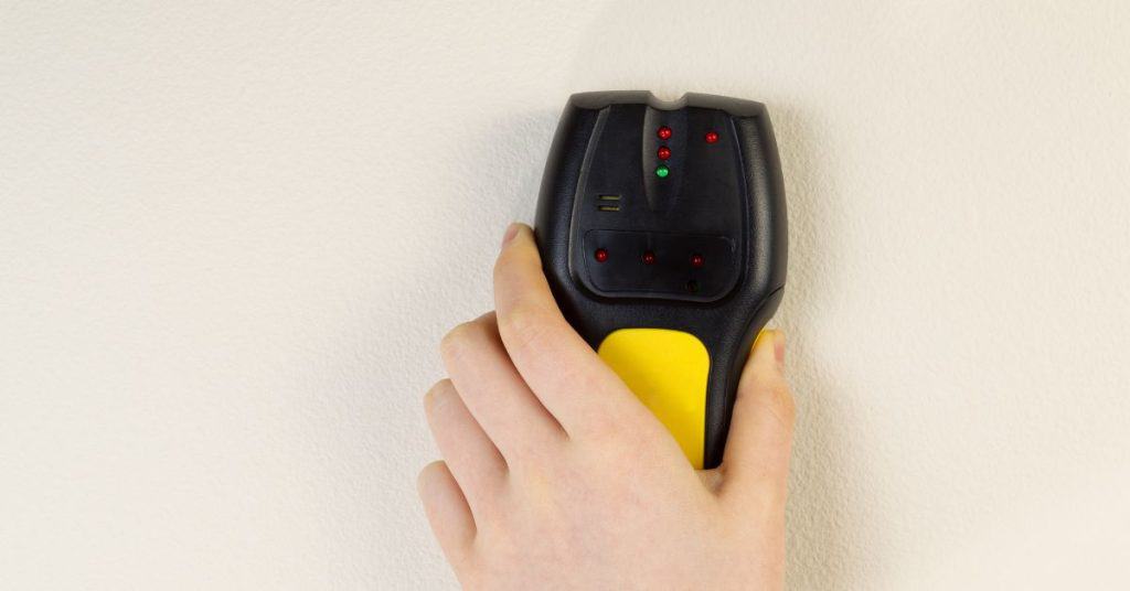 How to use stud finder - craftingwithconcrete.com