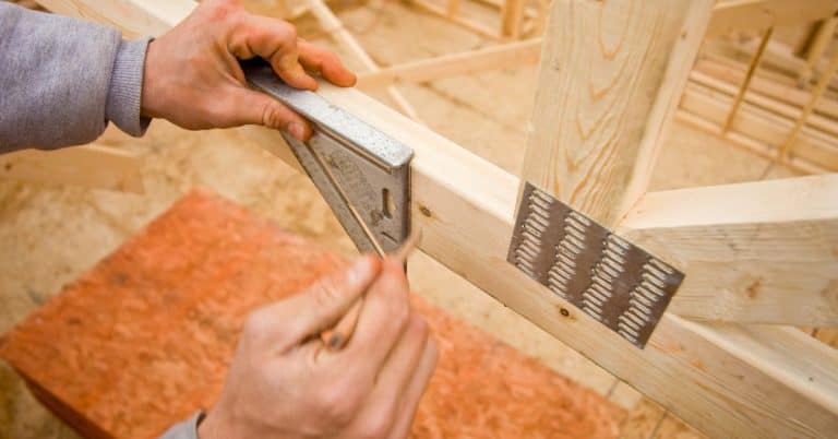 How to use a speed square for angles - craftingwithconcrete.com