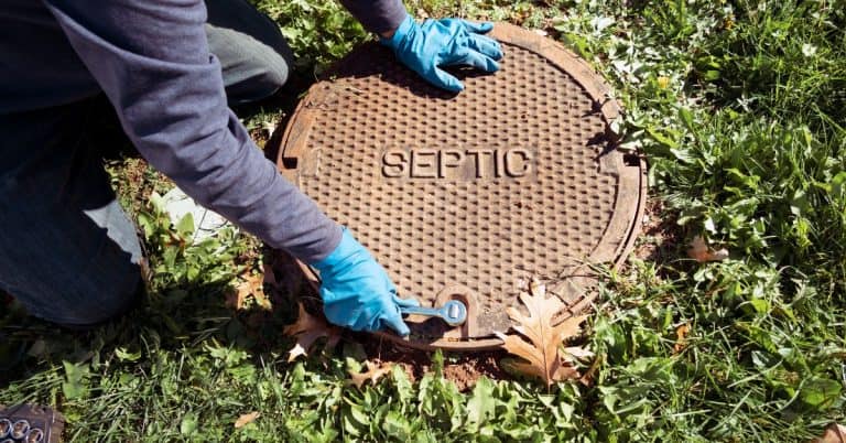 How to check septic tank is full - craftingwithconcrete.com