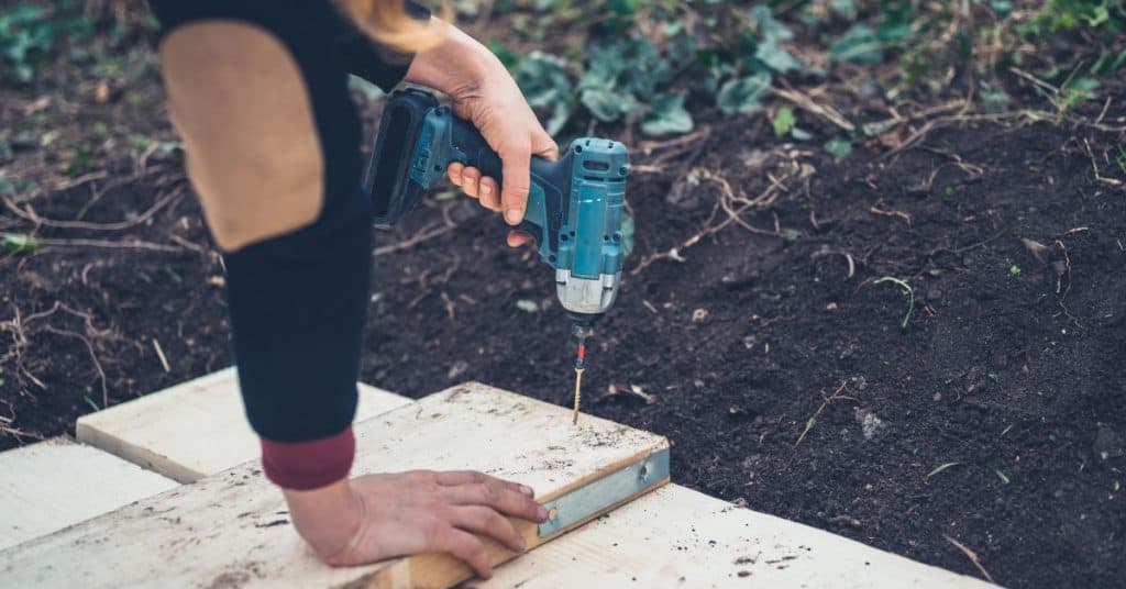 How to use an impact driver - craftingwithconcrete.com