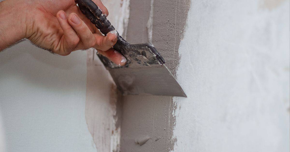 Ultimate Skim Coating Guide: Ceiling Smoothing Tips ...