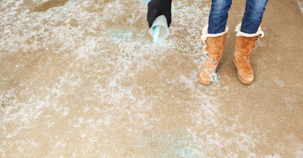 Complete overview how does ice melt work - craftingwithconcrete.com