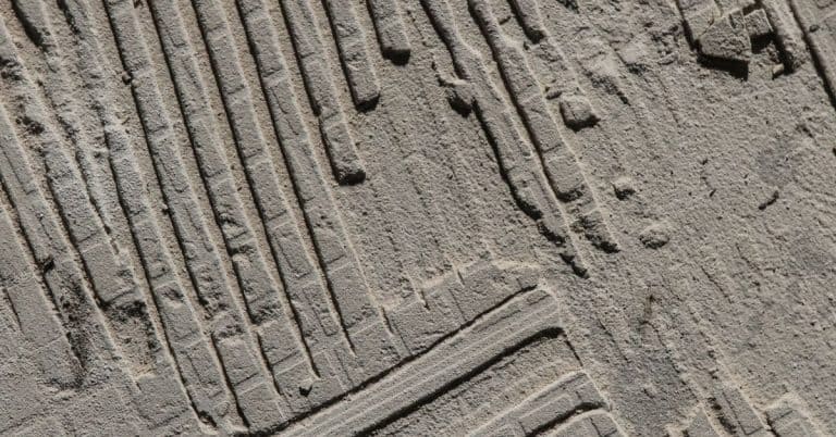 How long does mastic take to dry before grouting - craftingwithconcrete.com