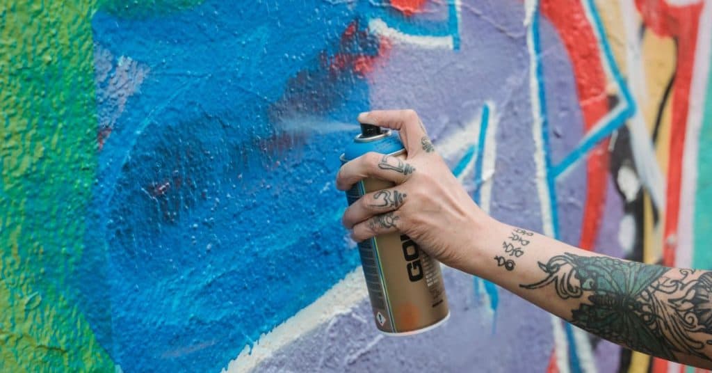 How long does spray paint last - craftingwithconcrete.com