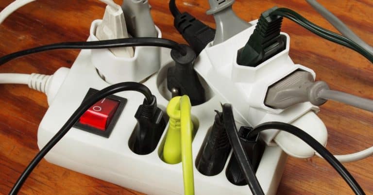 How many extension cords can you connect - craftingwithconcrete.com