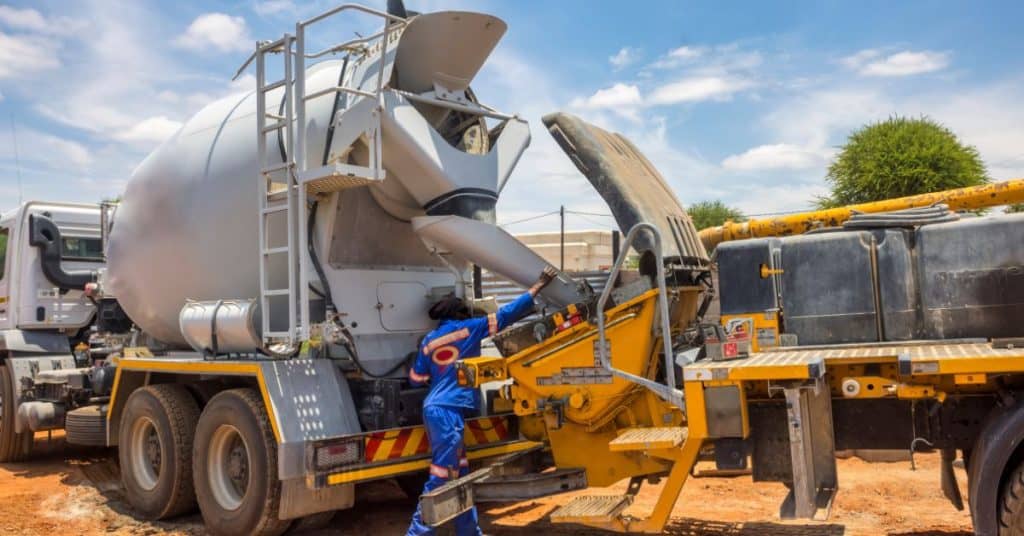 How is concrete poured for very high floors of skyscrapers ...