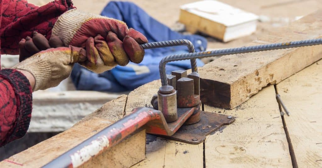 How to bend rebar into an arch - craftingwithconcrete.com