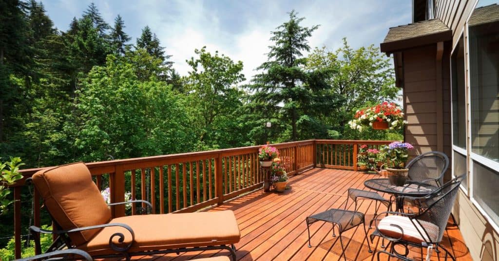 How to square a deck - craftingwithconcrete.com