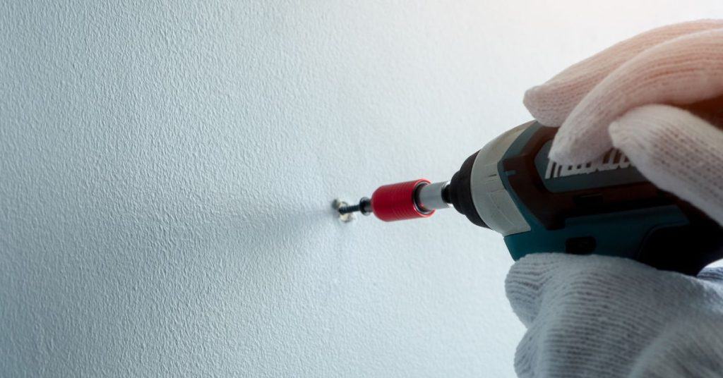 How to take out a stripped screw - craftingwithconcrete.com
