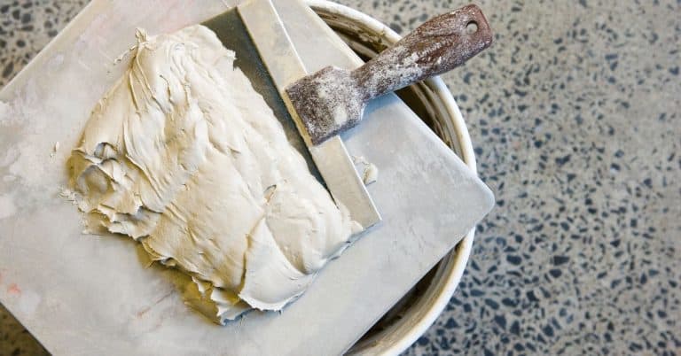 Joint compound vs spackle for cracks - craftingwithconcrete.com