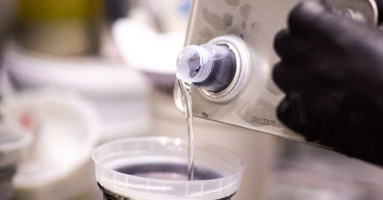 What does paint thinner smell like - craftingwithconcrete.com