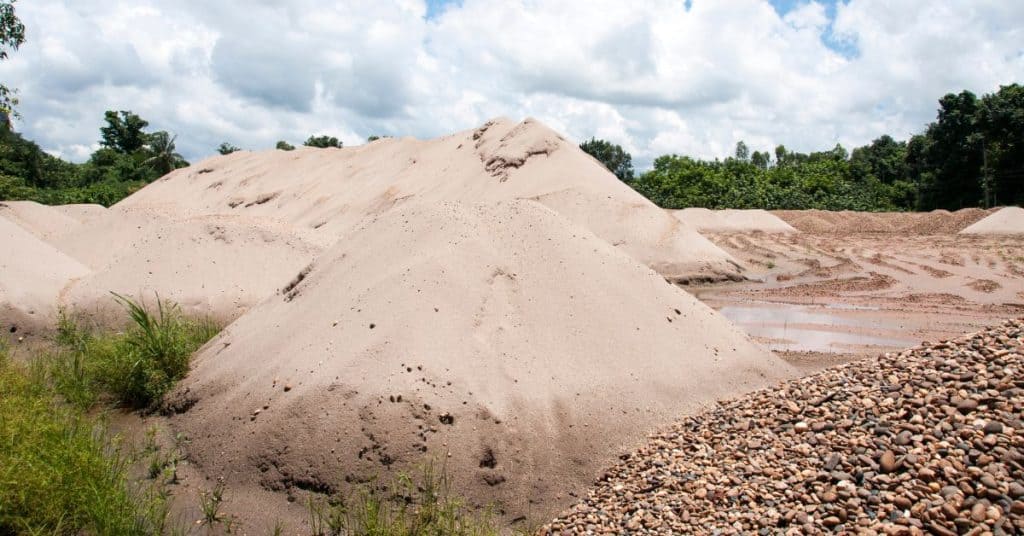 What are the uses of sandy gravel? What is its process ...