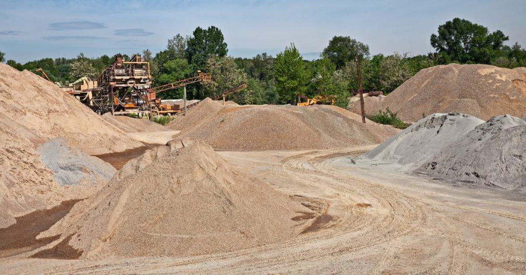 What is meant by pit-run gravel? - craftingwithconcrete.com