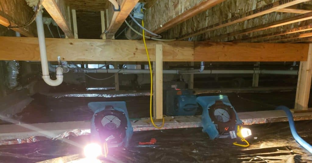 What temperature do pipes freeze in crawl space - craftingwithconcrete.com