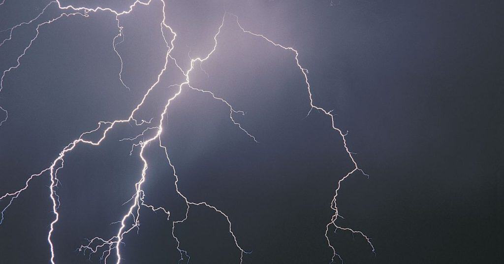 Do Metal Roofs Attract Lightning? 5 Key Facts to Know ...