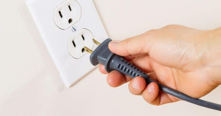 How many watts can a 120v outlet handle - craftingwithconcrete.com