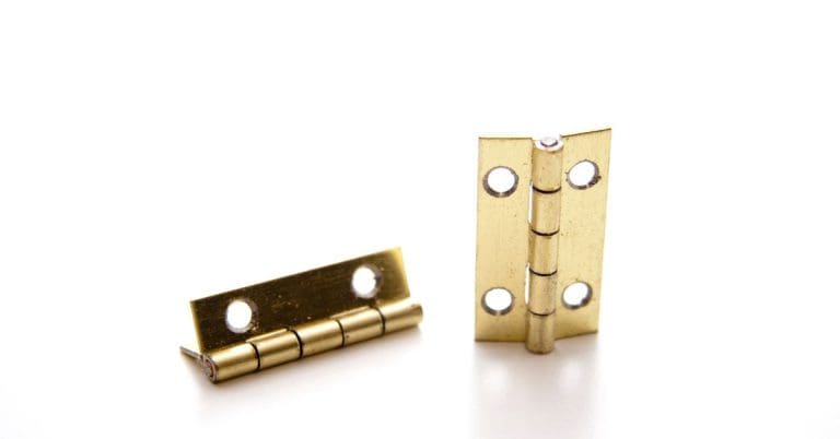 How to measure door hinges - craftingwithconcrete.com