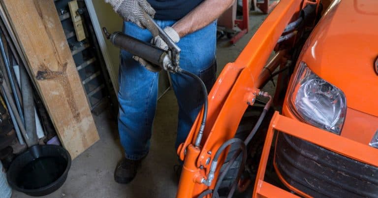 How to store grease gun - craftingwithconcrete.com