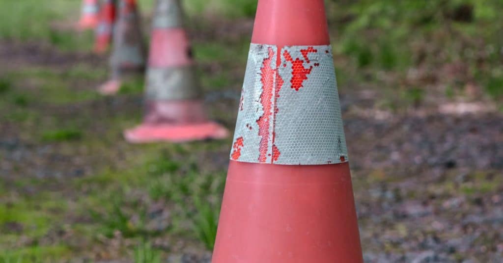 What is a bollard in construction - craftingwithconcrete.com