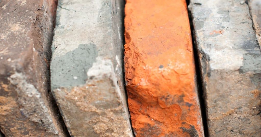 What is a fire brick made of - craftingwithconcrete.com