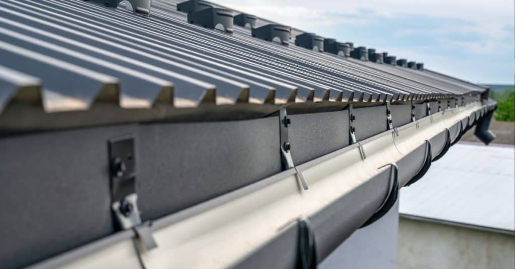 How Much Slope for Gutters? Ultimate Installation Guide ...