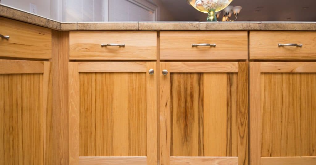 Painting Over Shellac: A How-To Guide - craftingwithconcrete.com