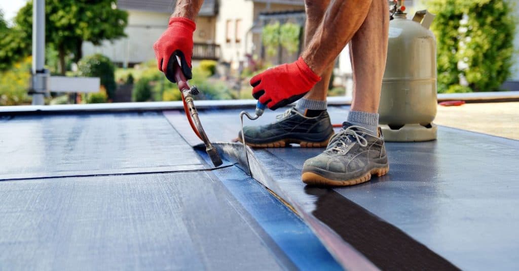 How to Tar a Roof: Step-by-Step Guide - craftingwithconcrete.com