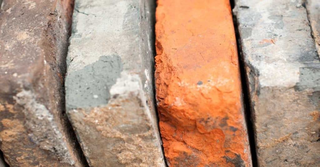 Safely & Accurately Cutting Fire Bricks - craftingwithconcrete.com