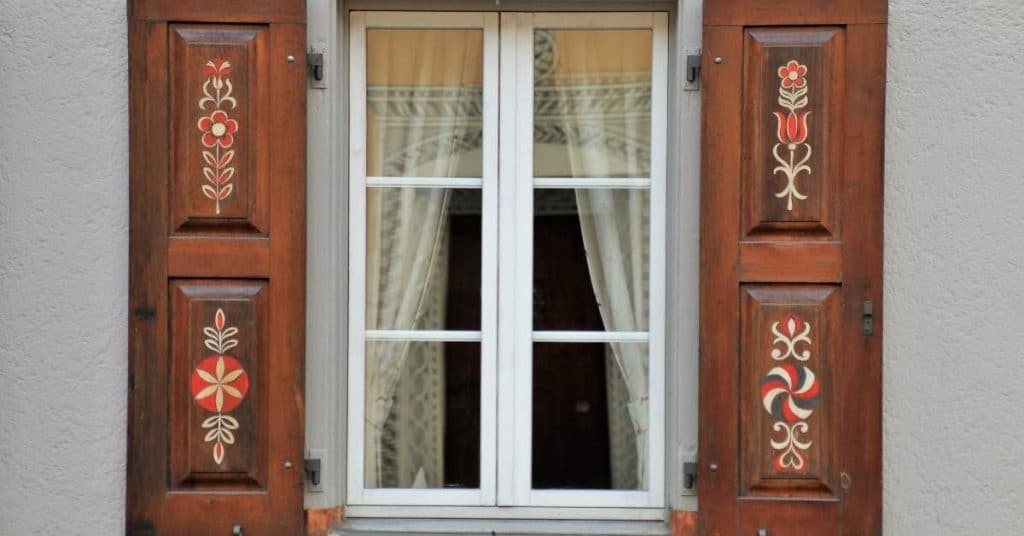 Understanding Window Capping: A Complete Guide - craftingwithconcrete.com