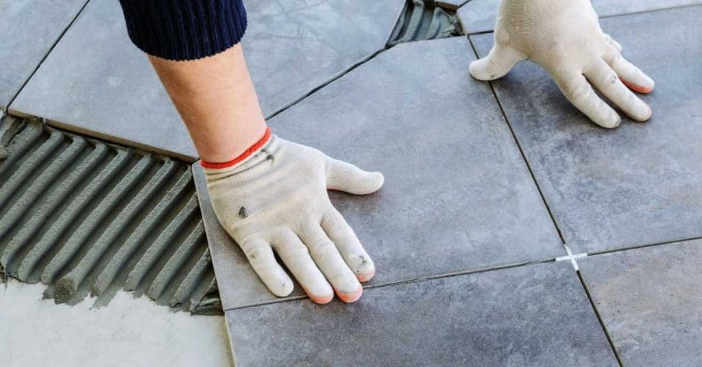 Perfectly Mix Mortar for Tile Installation - craftingwithconcrete.com