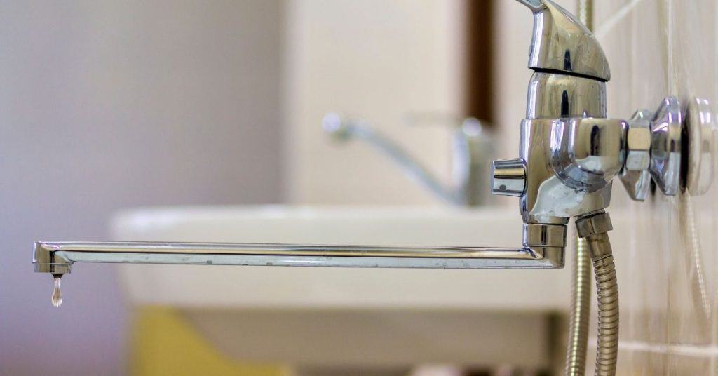 Optimal Shower Valve Height Guide - craftingwithconcrete.com