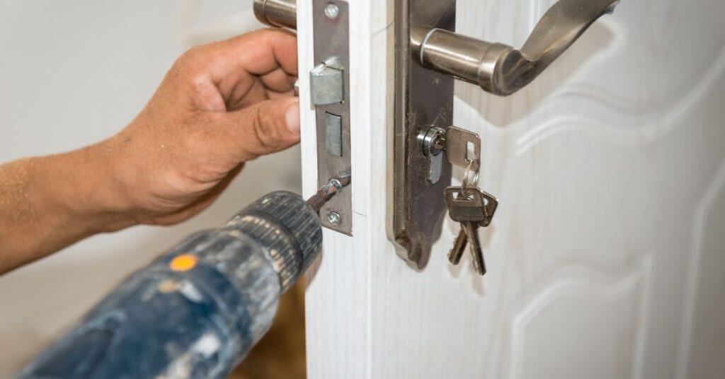Unlocking Tips: How to Pick a Bedroom Door Lock - craftingwithconcrete.com