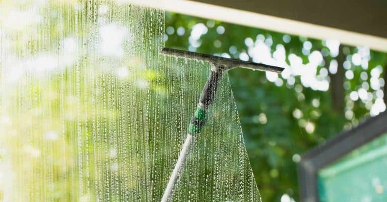 Clean High Windows: Easy Methods & Tools - craftingwithconcrete.com