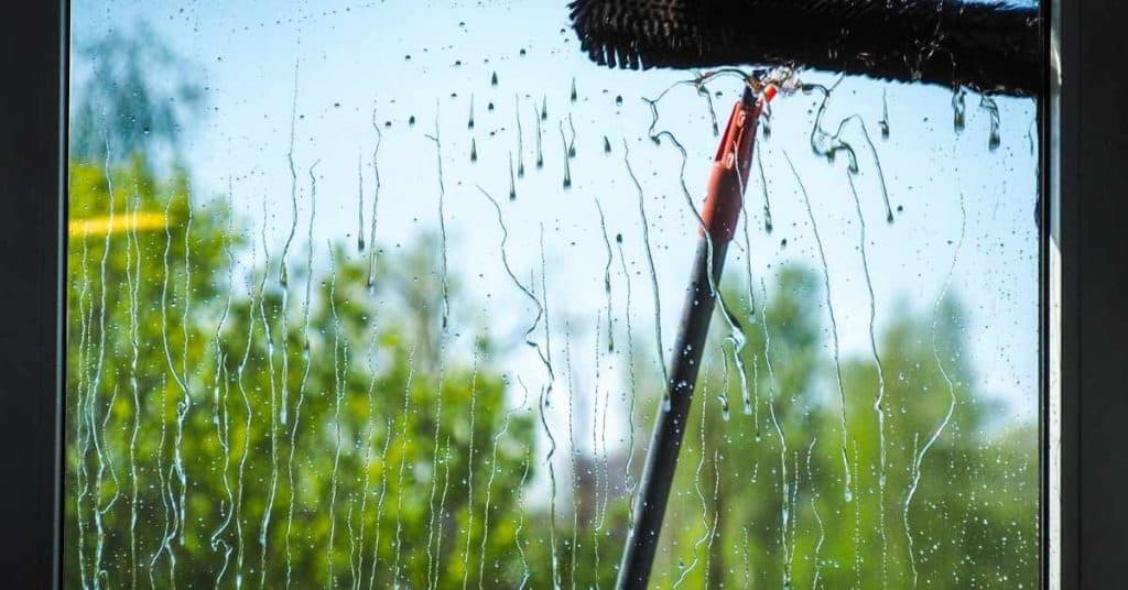 Clean High Windows: Easy Methods & Tools - craftingwithconcrete.com