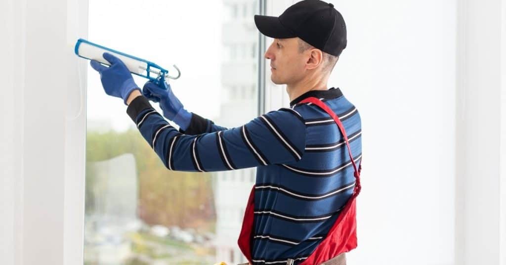 Perfectly Cut Caulk Tips: A Step-by-Step Guide - craftingwithconcrete.com