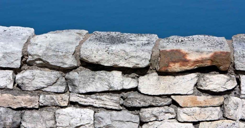 Build a Rock Wall: Step-by-Step Guide - craftingwithconcrete.com