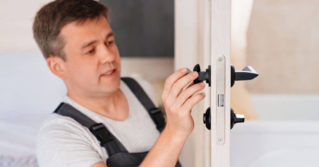 Fixing a Door Handle That Falls Off Easily - craftingwithconcrete.com