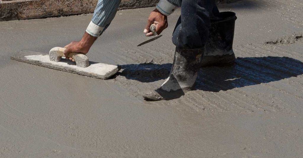 Master Concrete Finish: Hand Float & Fresno Guide ...