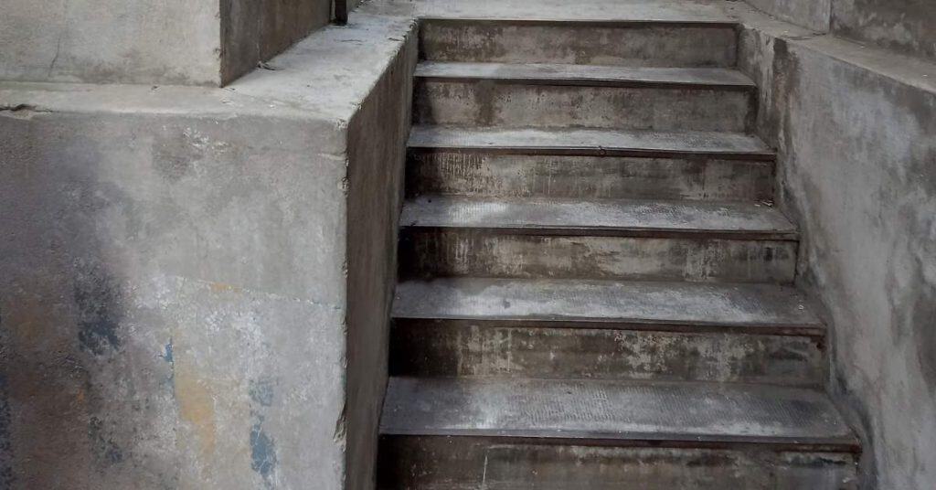Fix Chipped Stair Nosing on Concrete Steps - craftingwithconcrete.com