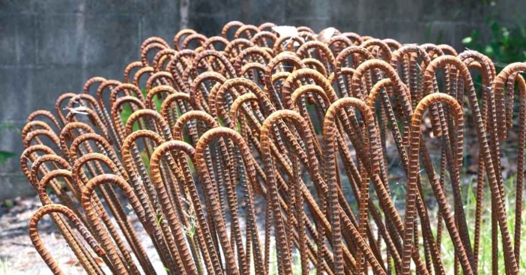 Wire mesh vs. rebar vs. fiber: quick decision chart for homeowners ...