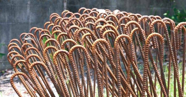 Wire mesh vs. rebar vs. fiber: quick decision chart for homeowners ...