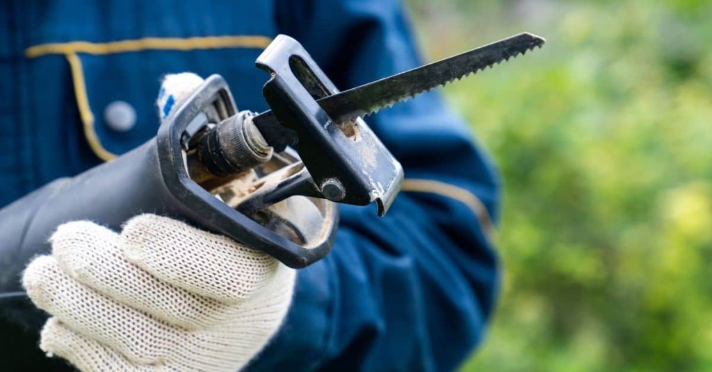 Dust Free Plaster Cuts - Causes, Tests & Fixes - craftingwithconcrete.com