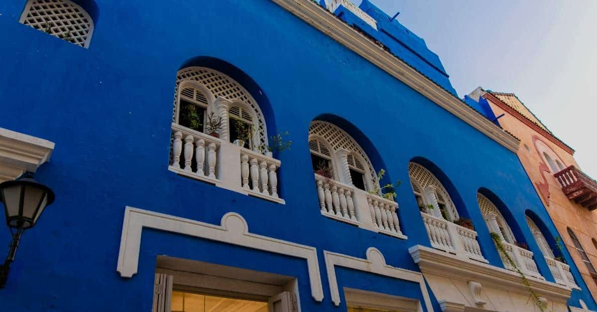 Exterior Paint Blistering: Diagnosing sun heat vs trapped moisture ...